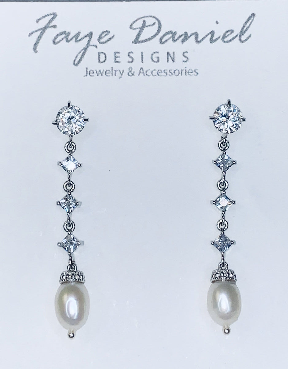 Ivy pearl crystal earring